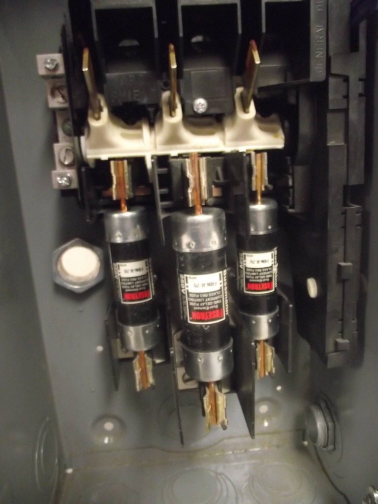 Square D General Duty Safety Switch D323N / 100 AMP Fused Knife Switch ...