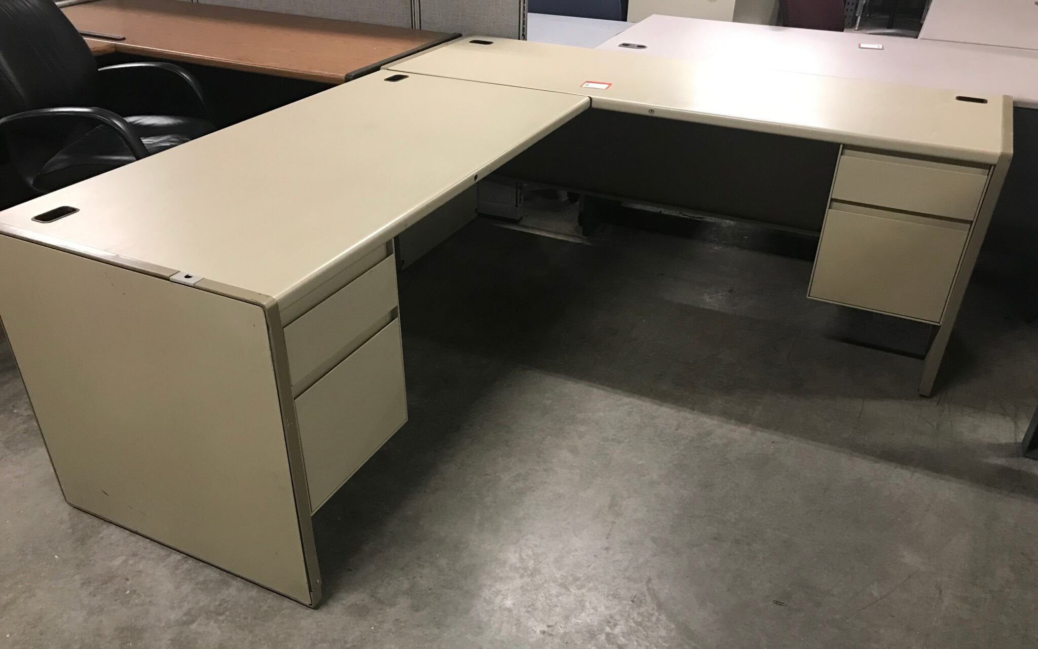Steelcase 9000 Model L-Shape Tan Desk Set - Used - Welter Storage
