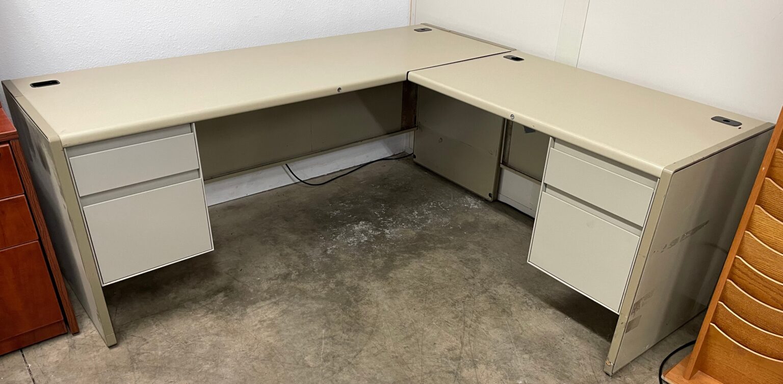 Steelcase 9000 Model L-Shape Tan Desk Set - Used - Welter Storage