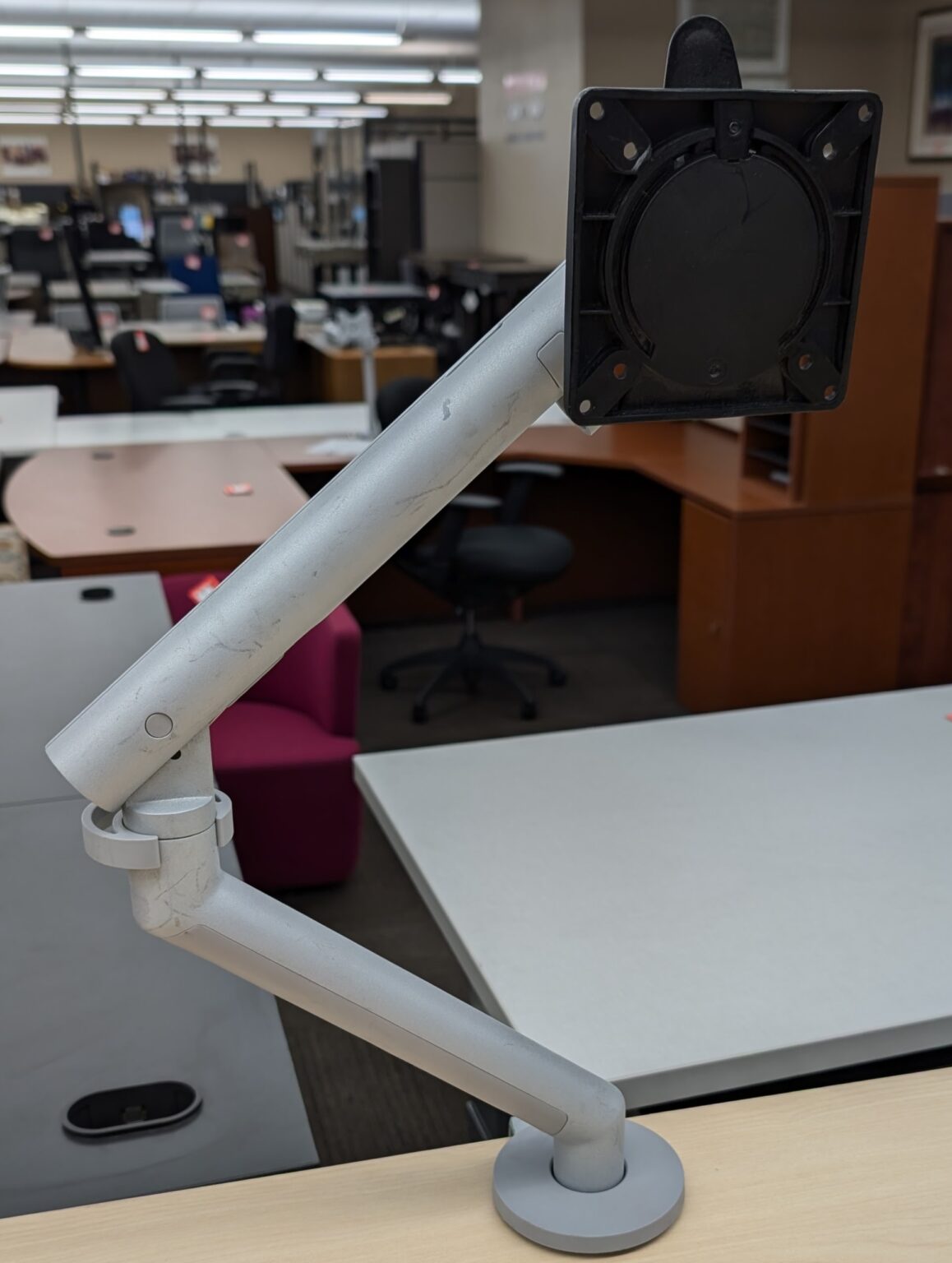 Herman Miller Flo Single Monitor Arm - Used - Welter Storage